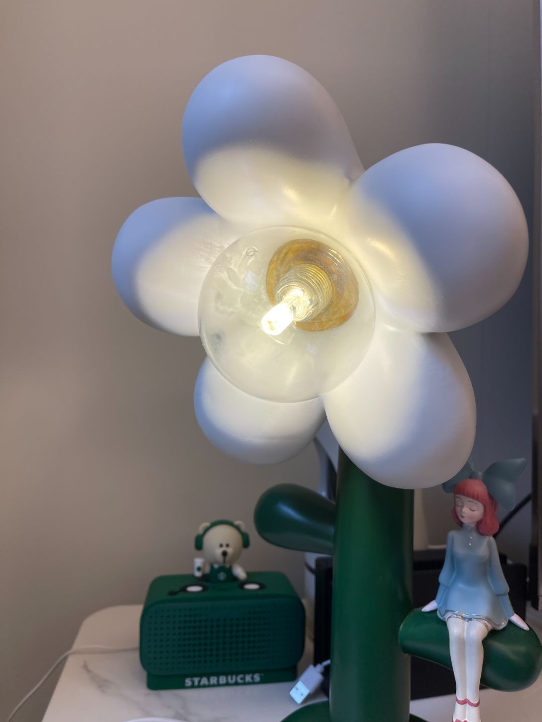 Flower Shape Table Lamp