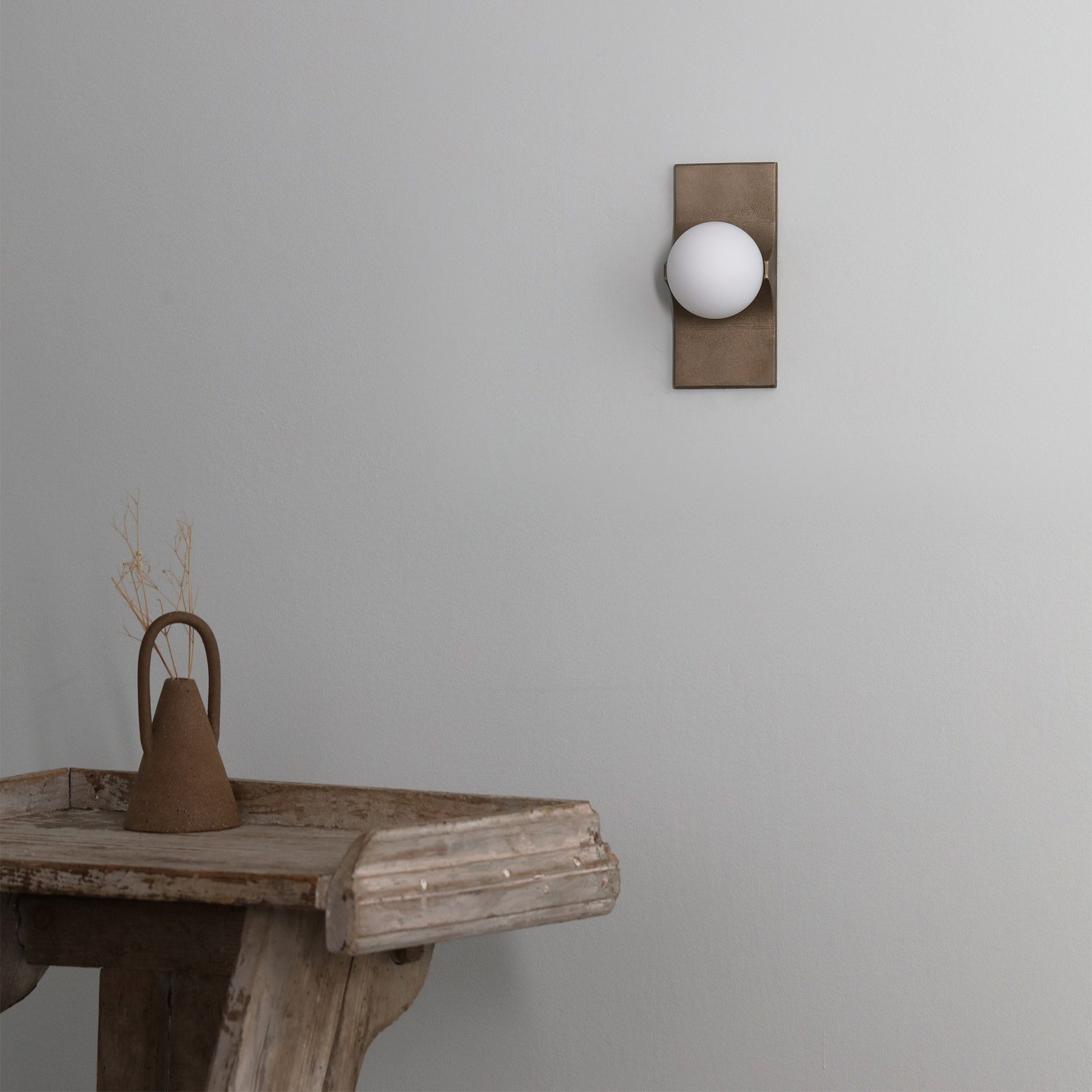 Ember Line Wall Lamp